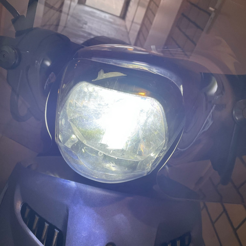 LED headlight Piaggio Zip (Xenon look) | The Scooter Shop – De Scooter Shop