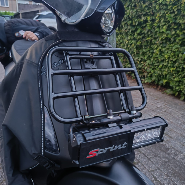 LED bar universal for Vespa Sprint | The Scooter Shop – De Scooter Shop